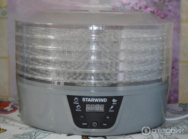 Отзыв о Сушилка для овощей и фруктов StarWind SFD0502 | Компактная, но вместительная сушилка для ...