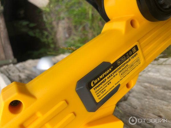 Отзыв о Аккумуляторный триммер Champion TB1811 | Трудяга